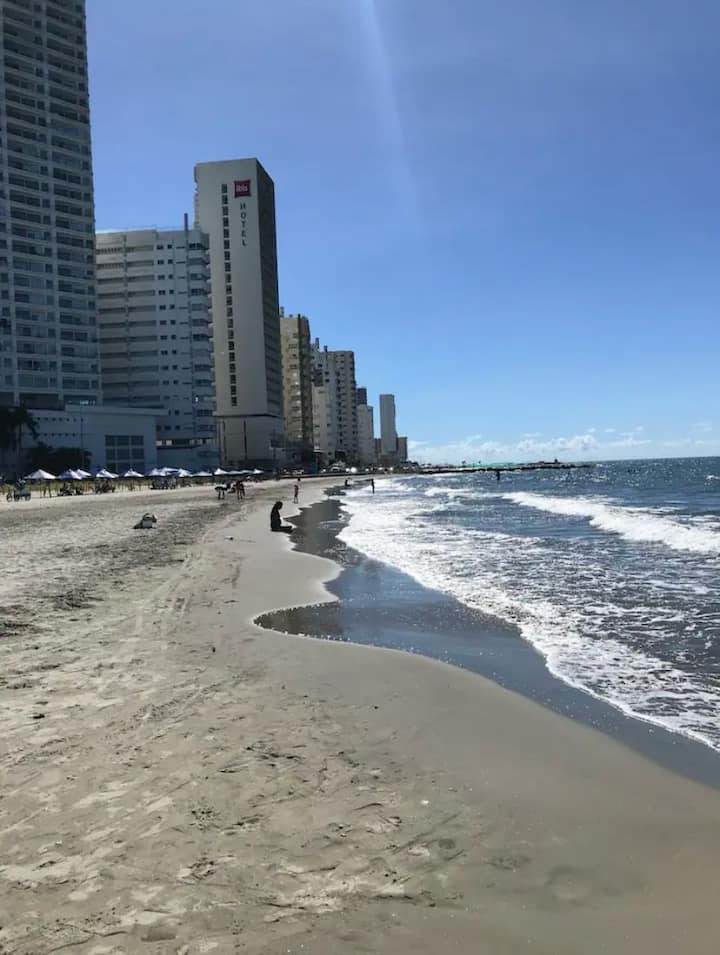 Apartamento Moderno Cerca A Playa Y Aeropuerto - Cartagena