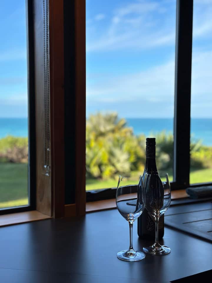 The Surfwatch House - New Zealand