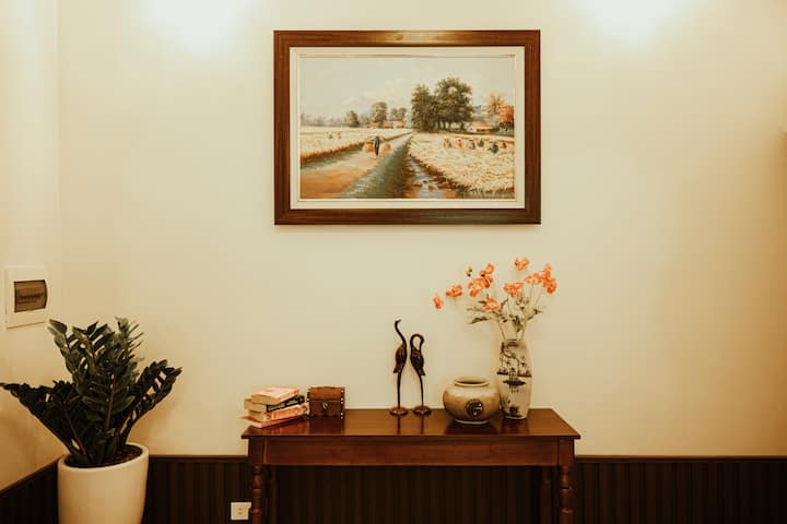 Full House In Old Quarter|balcony|live Like Locals - Hanoi