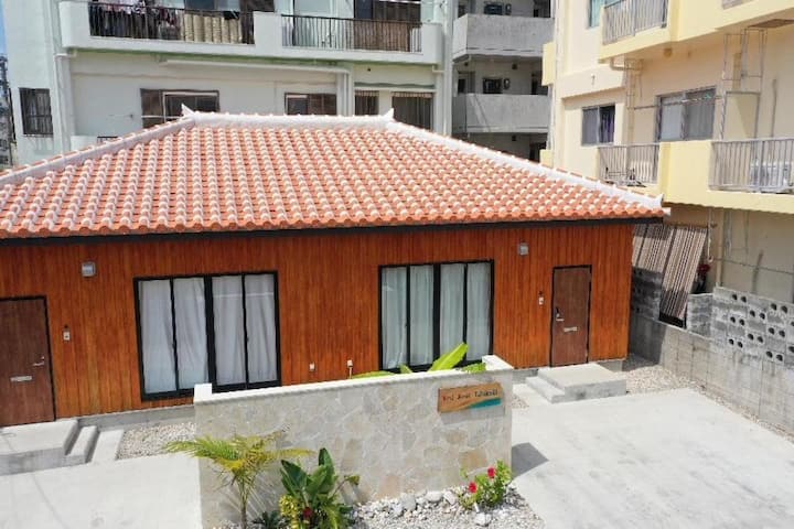Red Roof Ishigaki〜キッチン・家具家電付き・駐車場無料・wi-fi無料。~ - Ishigaki