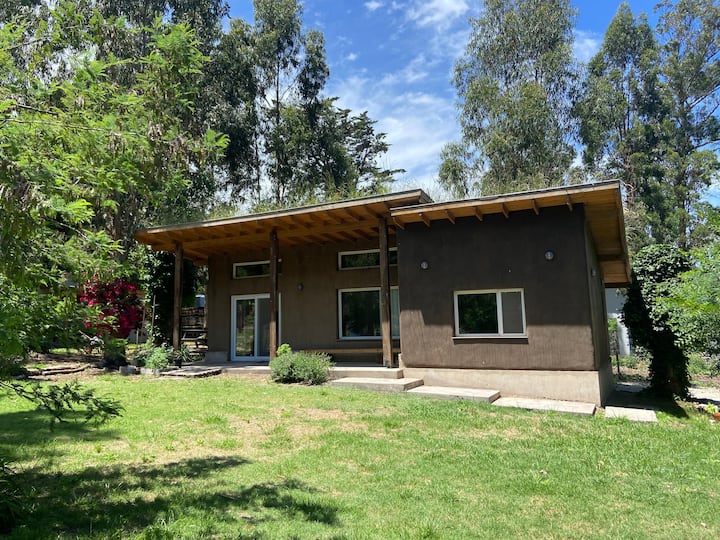 Casa De Adobe En El Bosque - 마르델플라타