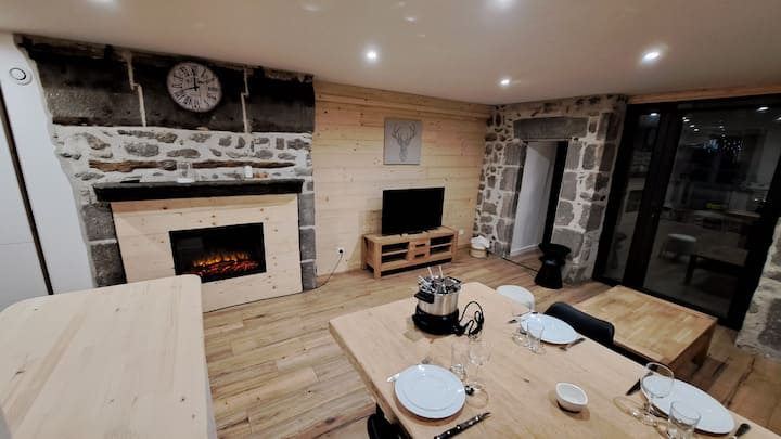 Charmante Maison - Cosy En Plein Cœur Du Village - Besse-et-Saint-Anastaise