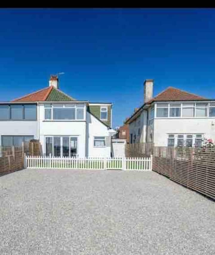 Ocean View Worthing 5 Bedrooms 3 Bathrooms Hot Tub - Worthing Beach