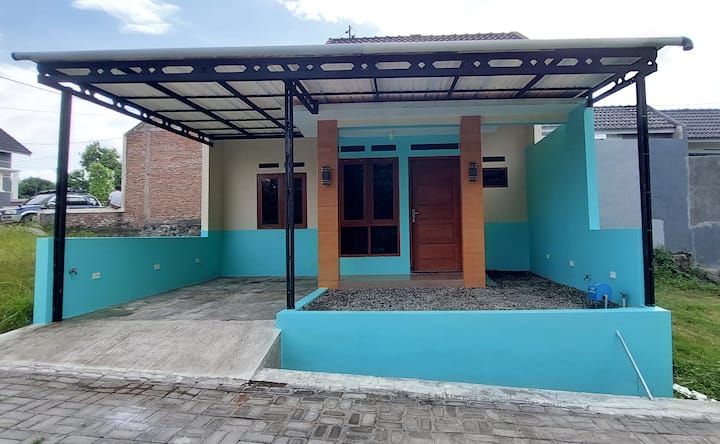 Dtoe7oe Family Guest House-bejen Karanganyar Solo - Karanganyar