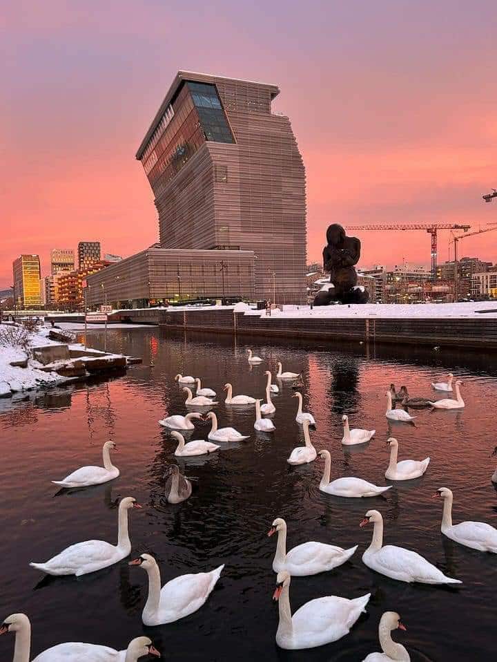 Oslo Sentrum/sjøutsikt/ Operaen/munch Museet/ - Oslo