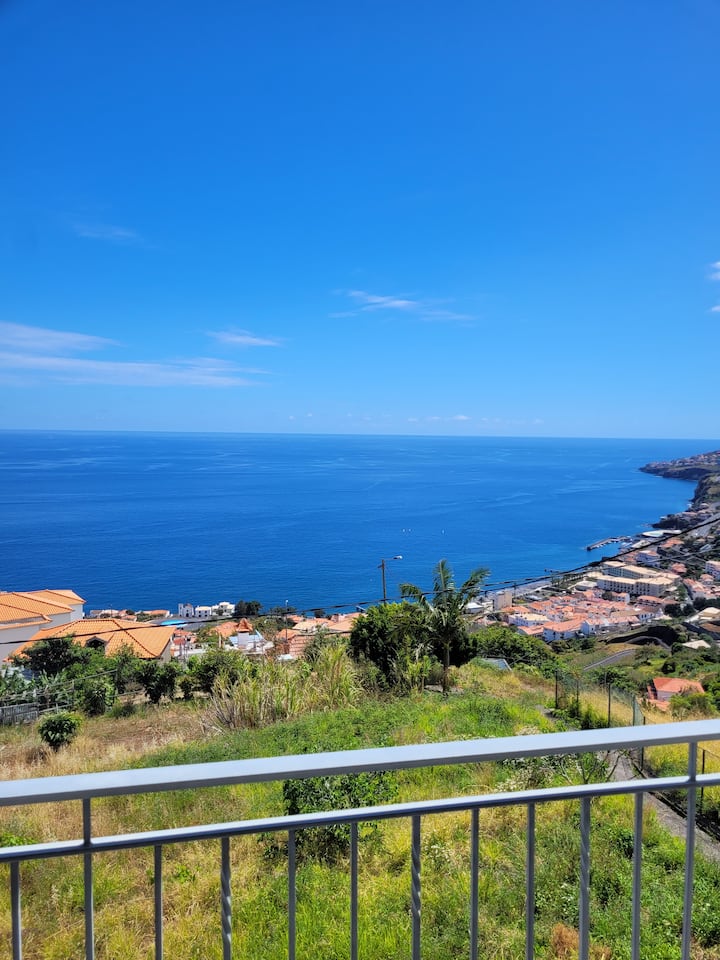 House With Exceptional Ocean View - Madeira