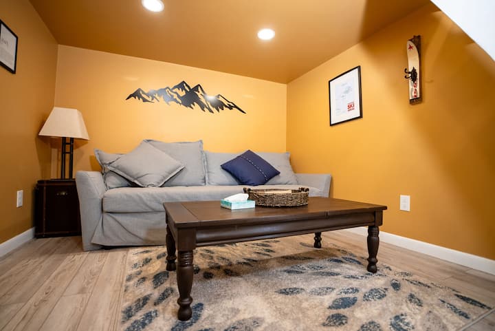 The Ski Haus Themed Home Near The Rocky Mountains - Lyons, CO