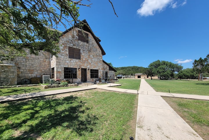 Longhorn - Bandera, TX