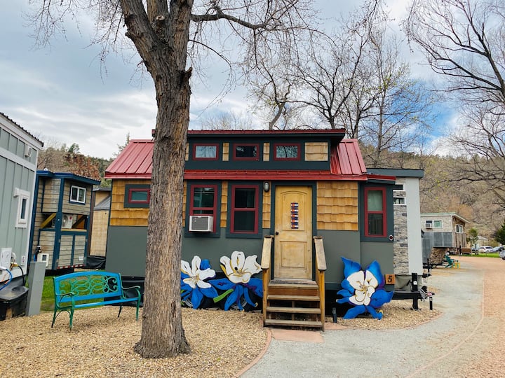 Eclectic And Unique Rocky Mountain High - Lyons, CO