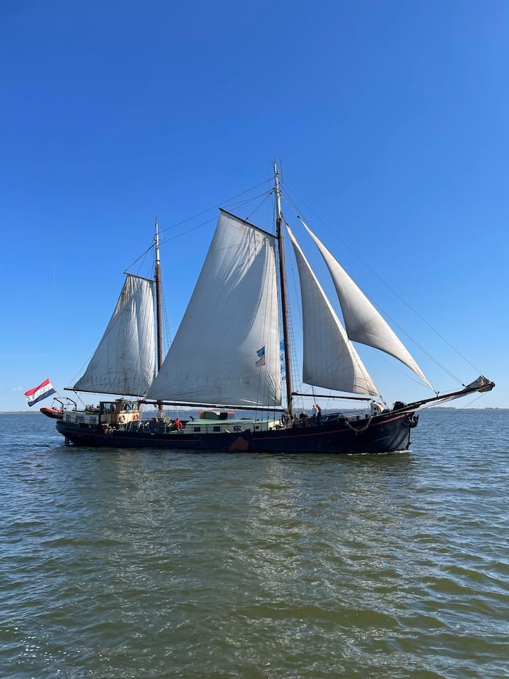 Group Stay On Ship – Heart Of Kampen – 28 Guests - Kampen