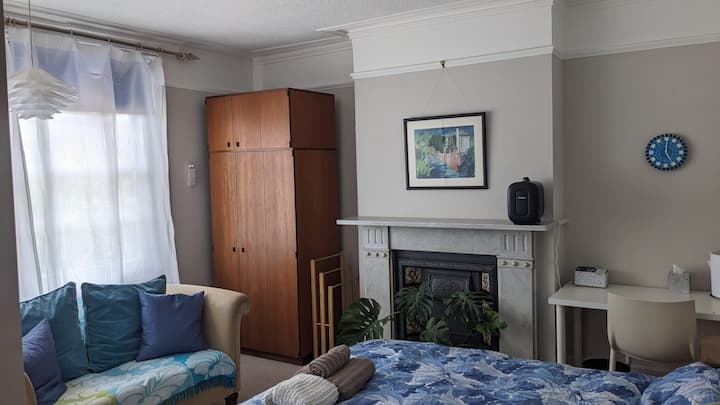 No. 25 Comfort And Convenience Ensuite Ealing W7 - Brentford
