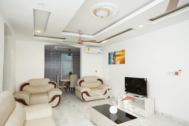 Luxurious Kumasi Agric Apartment - Kumasi