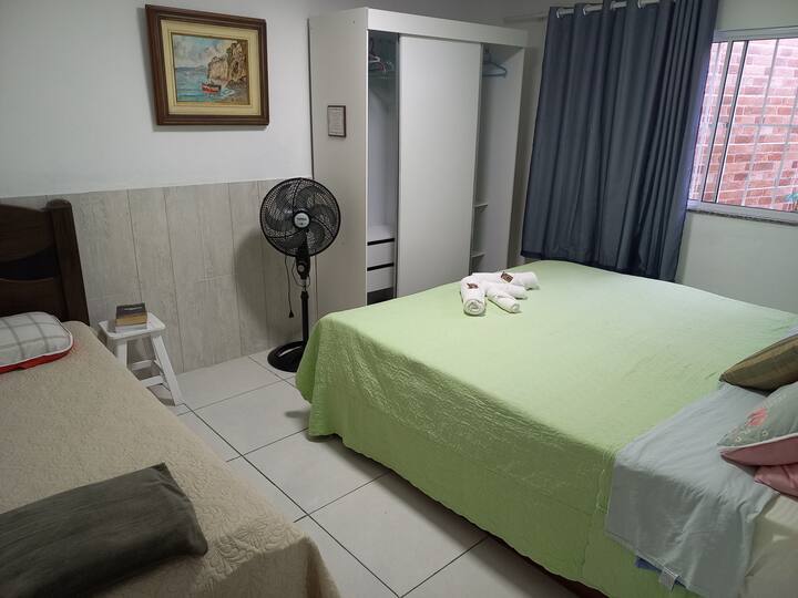 Casa 2 Qtos Com Estacionamento Em Teresópolis - Teresópolis