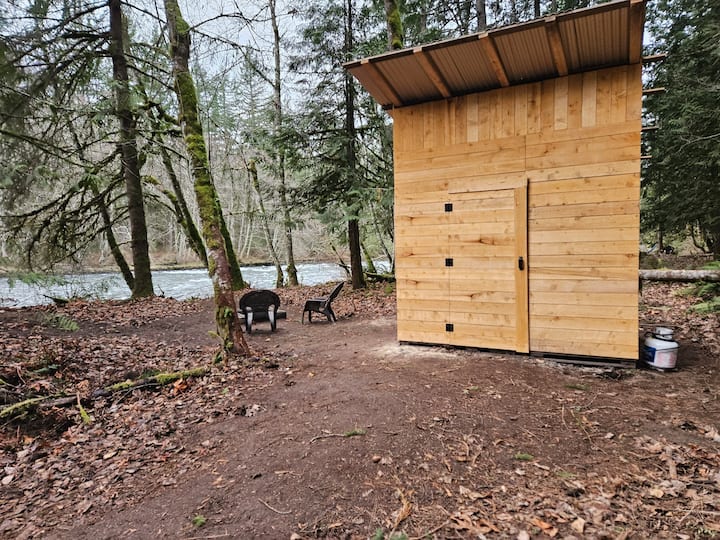 Cozy Cabin: Hot Tub, Trails, Dog & Lgbtq-friendly - Enumclaw, WA