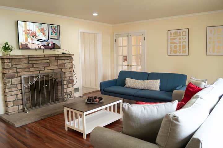 Warm & Cozy Home In Covina - West Covina, CA