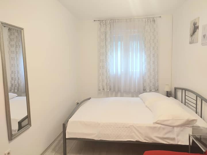 Old Town Apt 2+1 With Terrace Split - Split