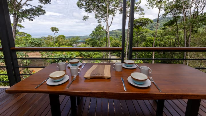 House With Ocean And Waterfall Views In The Jungle - Savegre de Aguirre