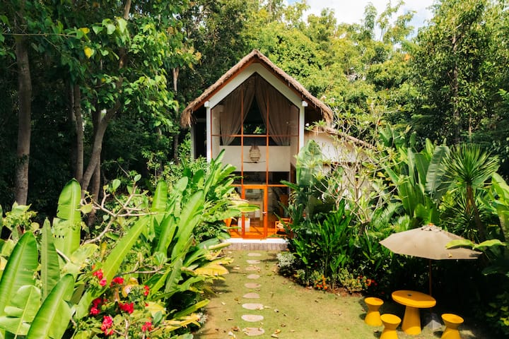 Villa Pietra • 2bd, Pool • 200sqm Garden • Bukit - Bali