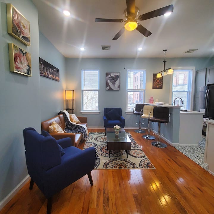 Furnished 2bd With Office Space Apt In Union City. - Union City, NJ