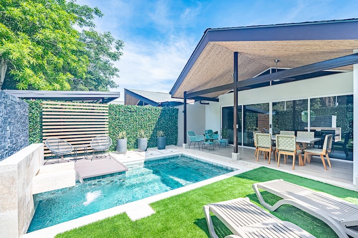 Familia Lunarena - Playa Herradura