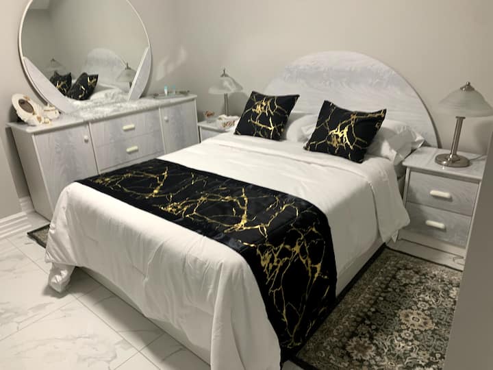 Brampton Guest Suite - Brampton