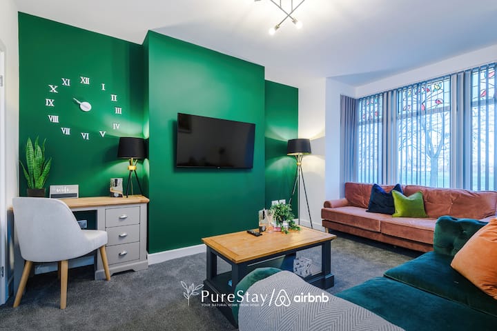 Beautiful Bradford Home Sleeps 8 With Parking - Clifton