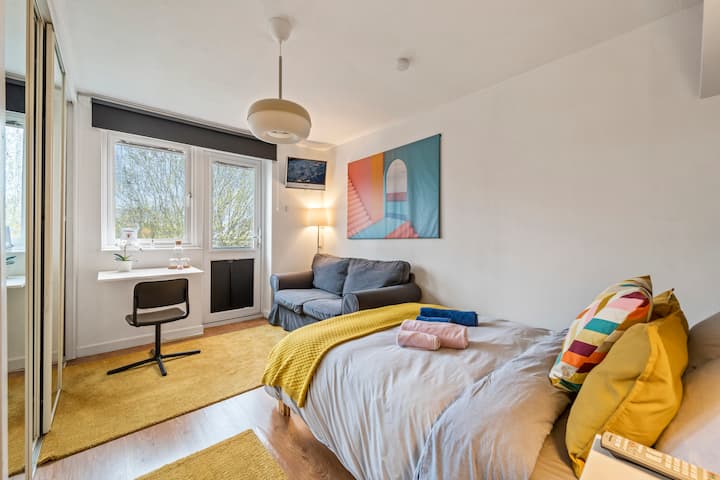 Spacious, Affordable, Central Room In Limehouse - Central London