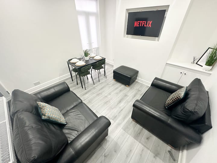 Modern 4br Home Liverpool. Sleeps 9. Free Parking - Liverpool