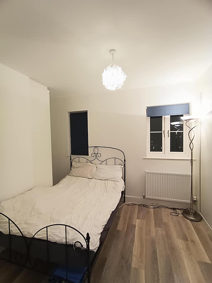 Double Room - Bicester Village - Bicester