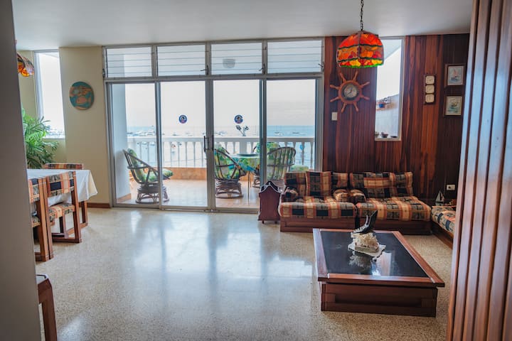 Lindo Departamento Frente Al Mar 4 Dormitorios. - Salinas