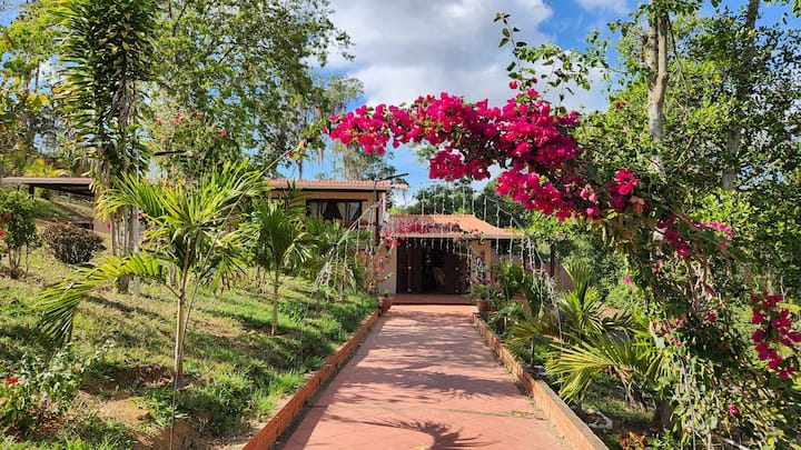 Heavenly Country Villa In Curití: Breakfast & Spa - Aratoca