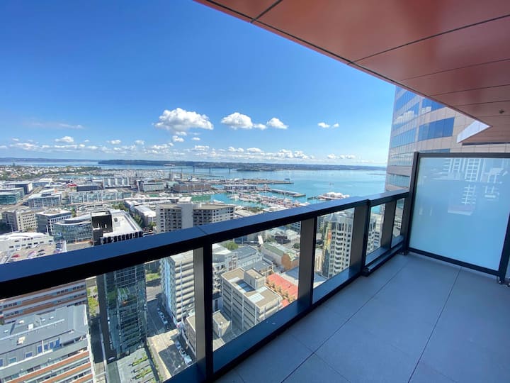 Amazing Harbour & Sea View 2br/2ba Apartment - Auckland