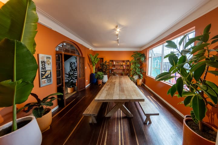 Beautiful Big House In The Ideal Location. - Bogota