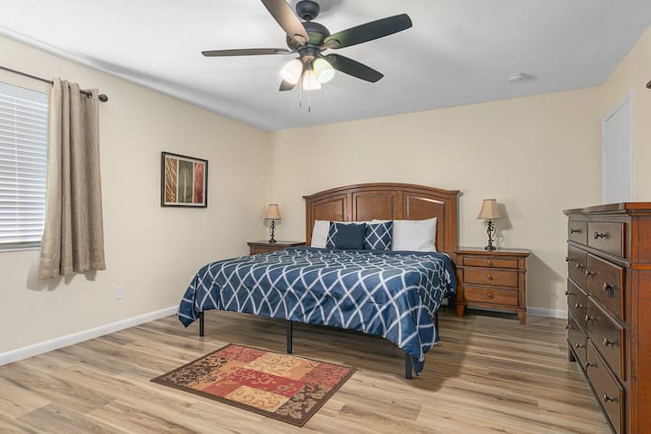 Clean & Cozy 1, Near Food, Nightlife & Beaches! - Melbourne Beach, FL