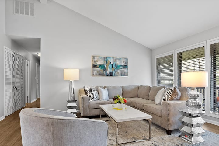Only 2m To Stadium 3bdrms And Pool - Chapel Hill, NC