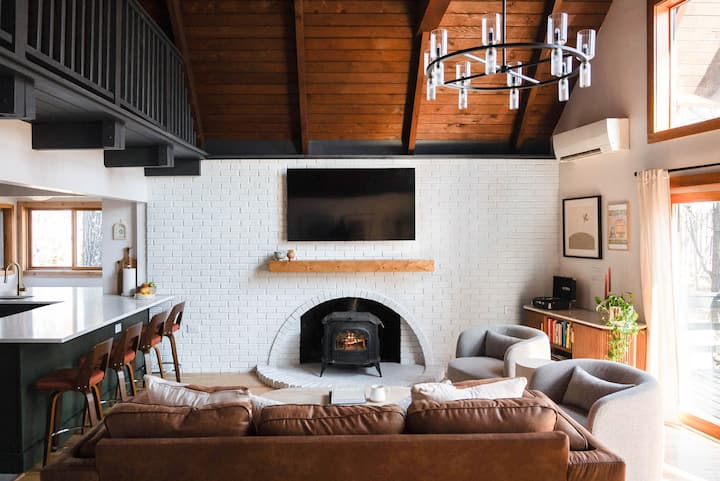 Relaxing Chalet Getaway, 5 Min To Main St - New Paltz, NY