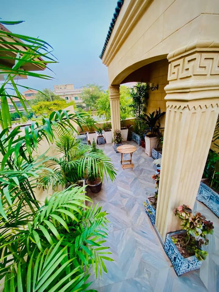Boutique Royal Villa @ Prime Location - Islamabad