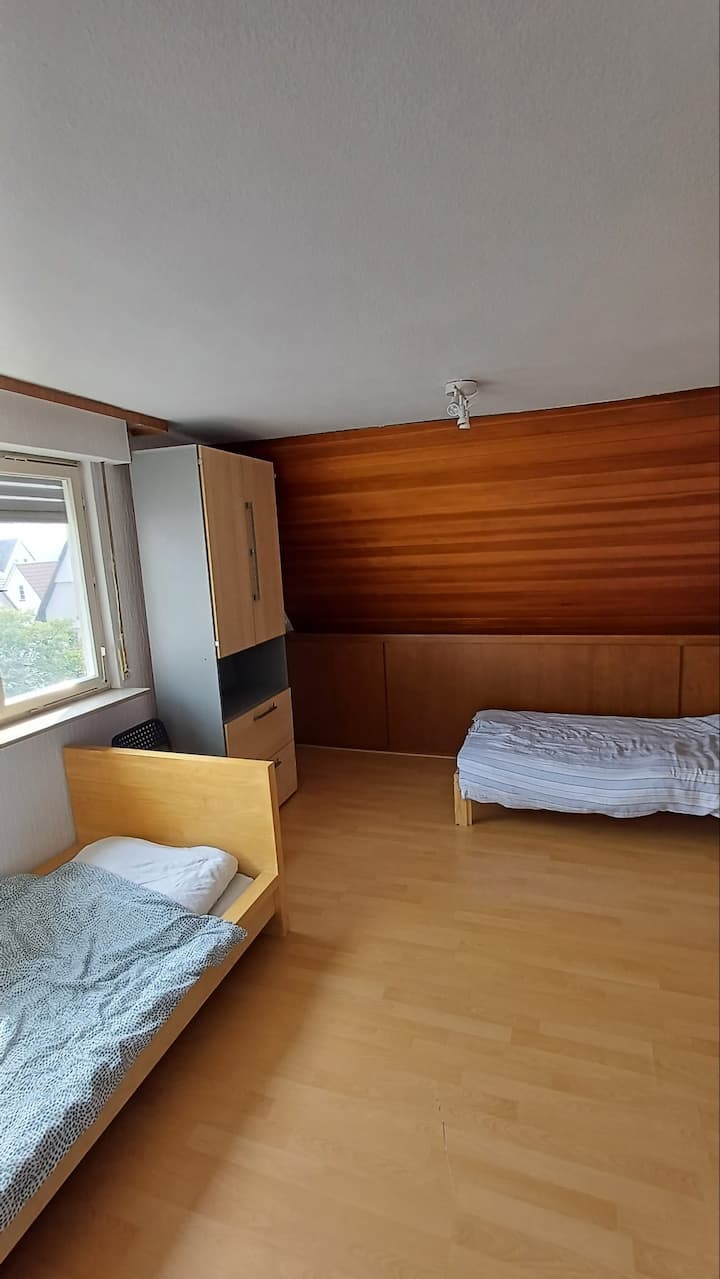 B. Doppelzimmer In Leonberg Höfingen - Leonberg