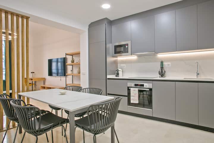 Anton's Downtown Apartment - Barcelona