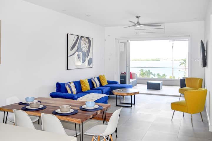 Montego Bay Luxury Getaway With Ocean View & Pool - Montego Bay