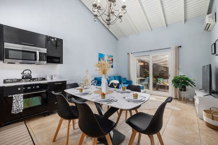 Tranquil 2br2ba ~ Close To The Beach ~ Shared Pool - Aruba