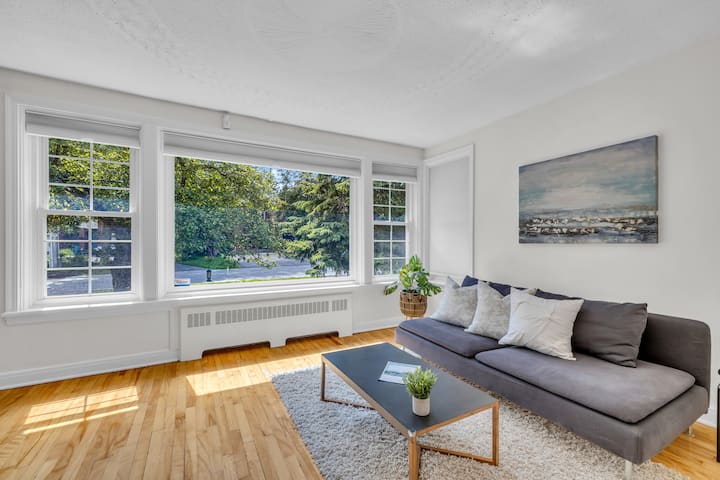 Spacious And Bright Hidden Gem In Trendy Westboro - Ottawa