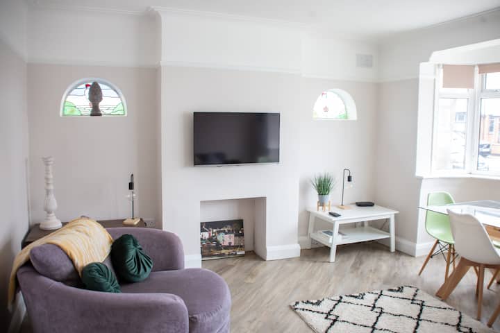 Coastal Haven In Leigh-on-sea - Southend-on-Sea