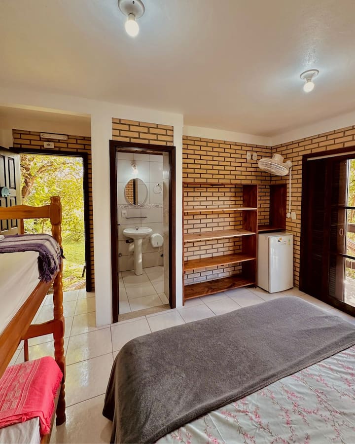 Quarto Privativo Com Café Da Manha Incluso! - Imbituba