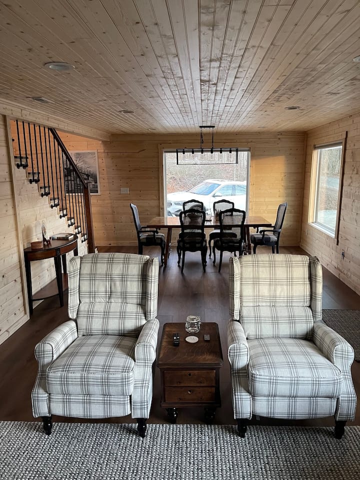 Hickory Hill Farm - Pinewood Cottage - Montgomery Bell State Park, Burns
