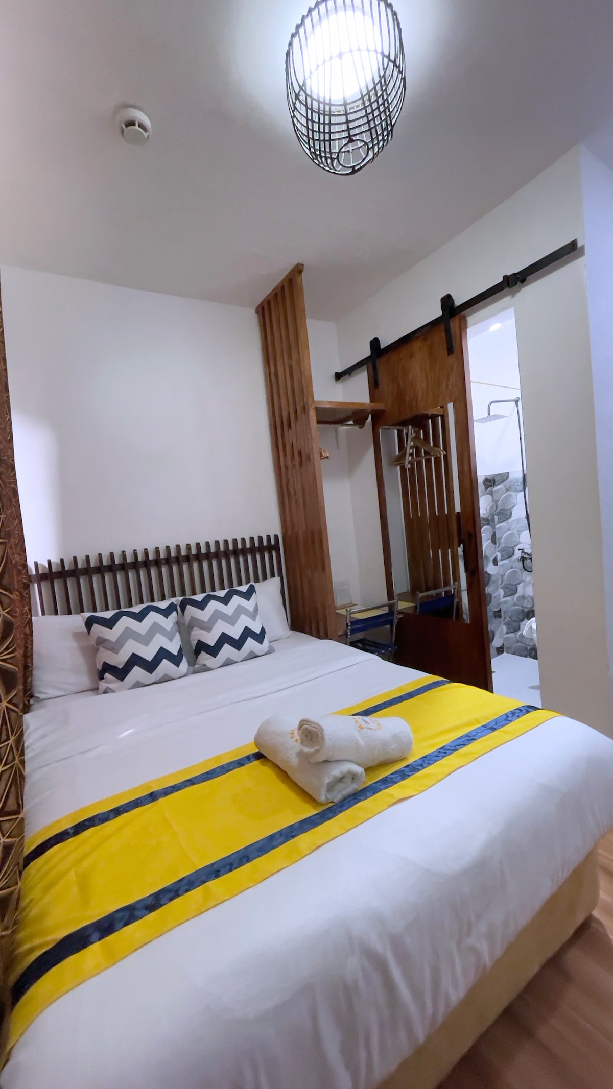 Mactan Hostel Room 2 - Apartments for Rent in Lapu-Lapu City, Central Visayas, Philippines - Airbnb