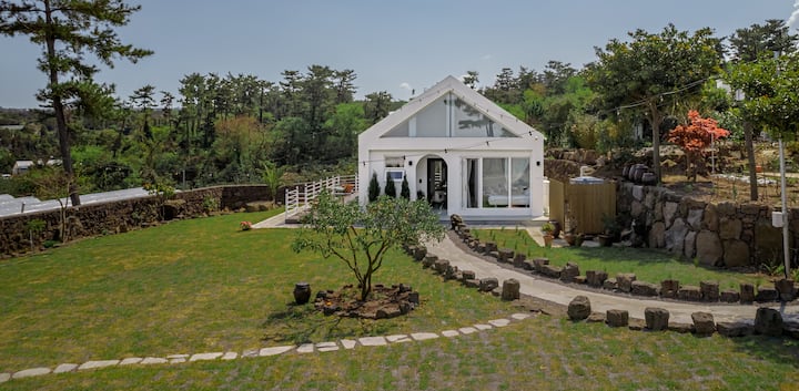 Private Jeju Stay . Gardenjacuzzi Family Friendly - Jeju-si