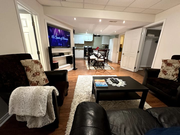 Cozy 2-bedroom Guesthouse Aurora - Aurora