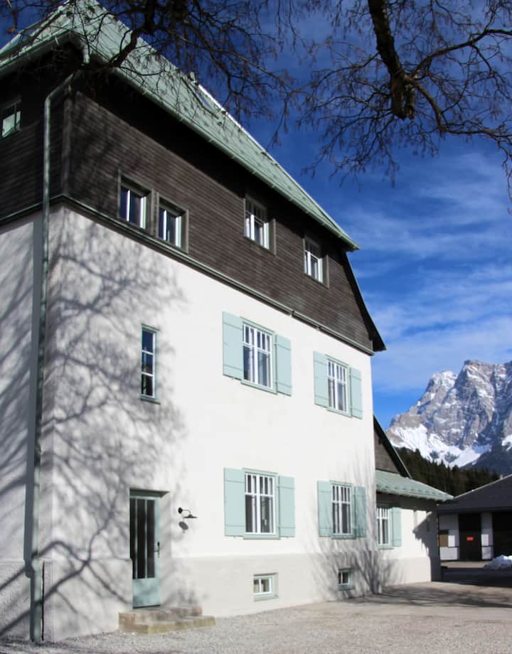 Komplettes Hotel Mit 8 Zimmern - Garmisch-Partenkirchen