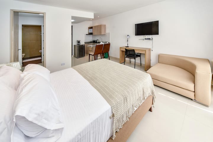 Studio Apartment In Arboledas (202) - Cali